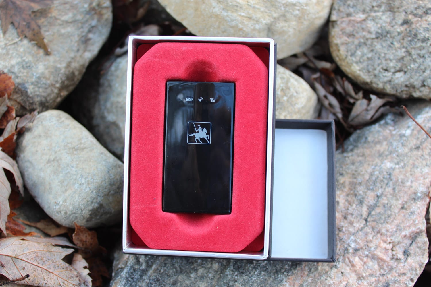 Black Night GPS Tracker - 4Ridersmag