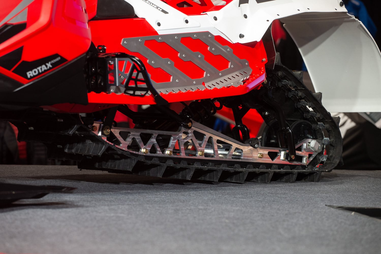 Lynx Rave RS 600RS E-TEC 2024 - 4Ridersmag