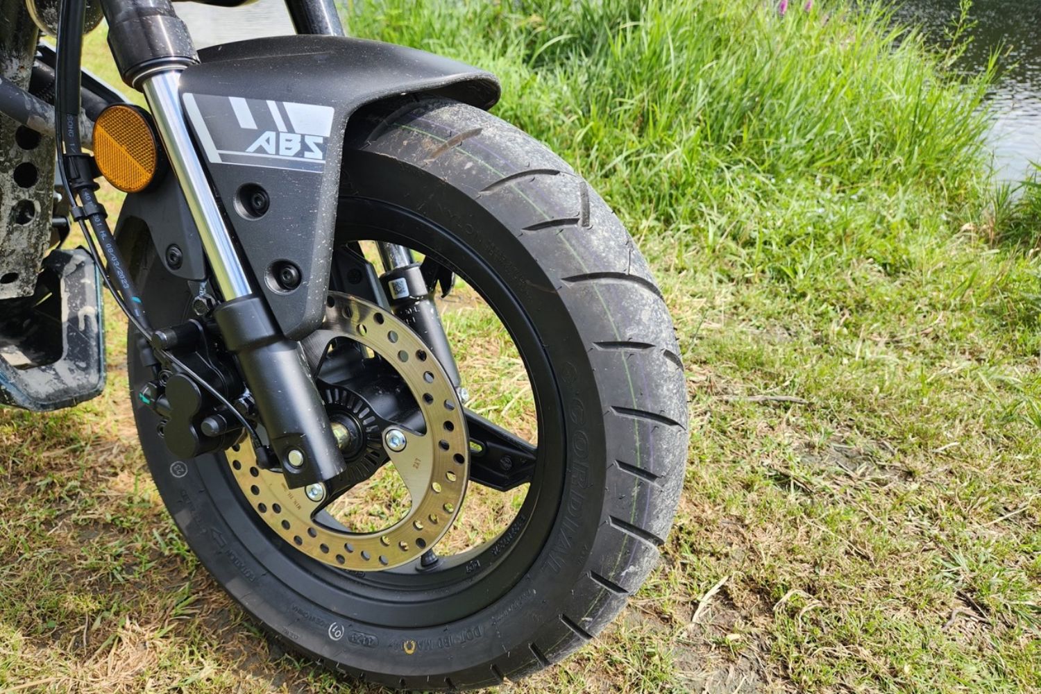 Testing the adorable 2024 CFMOTO PAPIO SS - 4Ridersmag